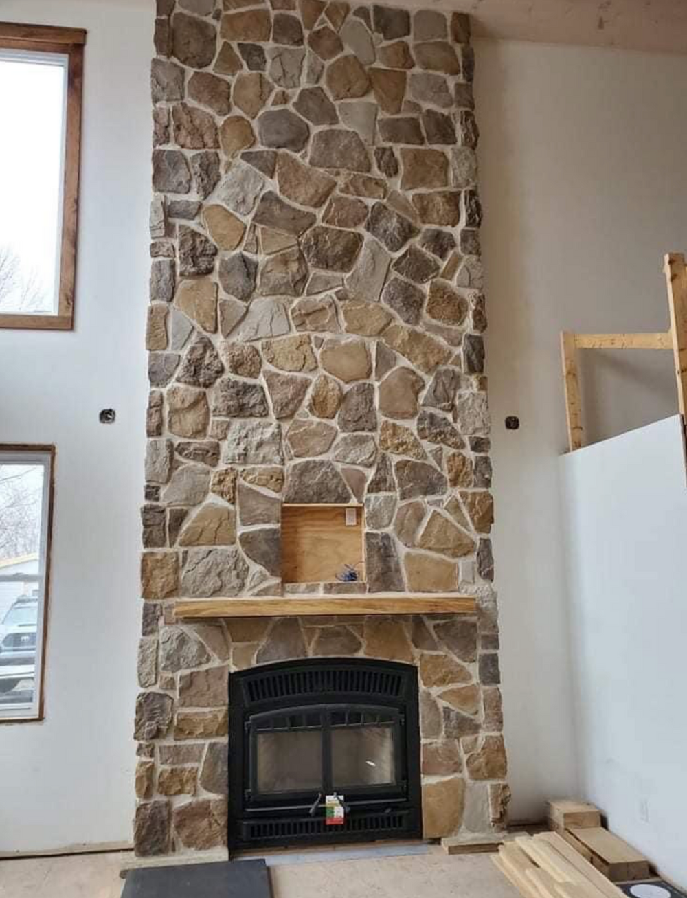 FISC8PAL16TELL - Royal Stones Field Stone Veneer Corners Telluride