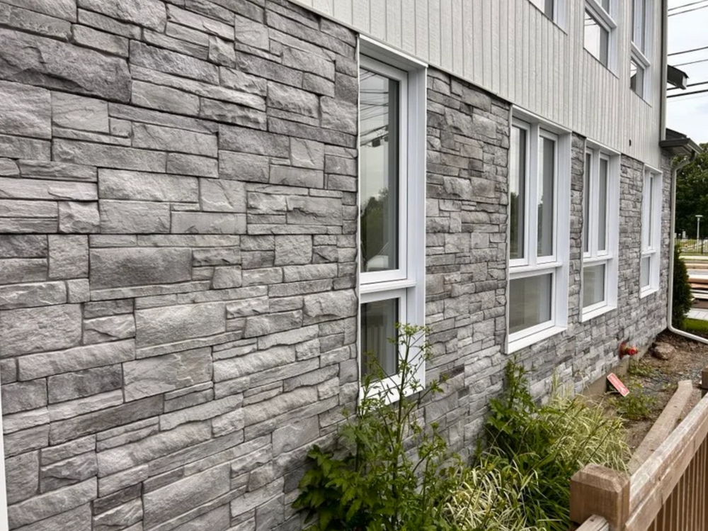 VCR110SILV - Vena CastleRock Screw-On Stone Panels - Silver - Flat - Large Box (110 SF)